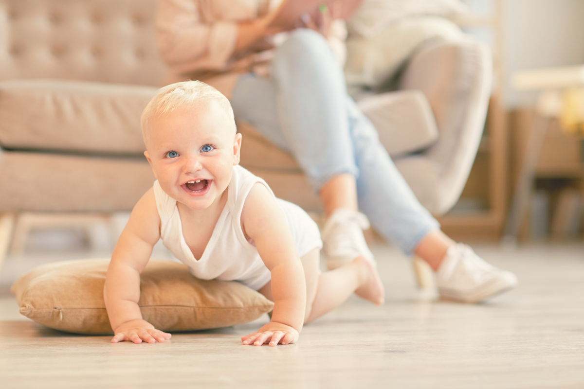 When Can Infants Crawl? Key Milestones and Tips for Parents – Poppyseed ...